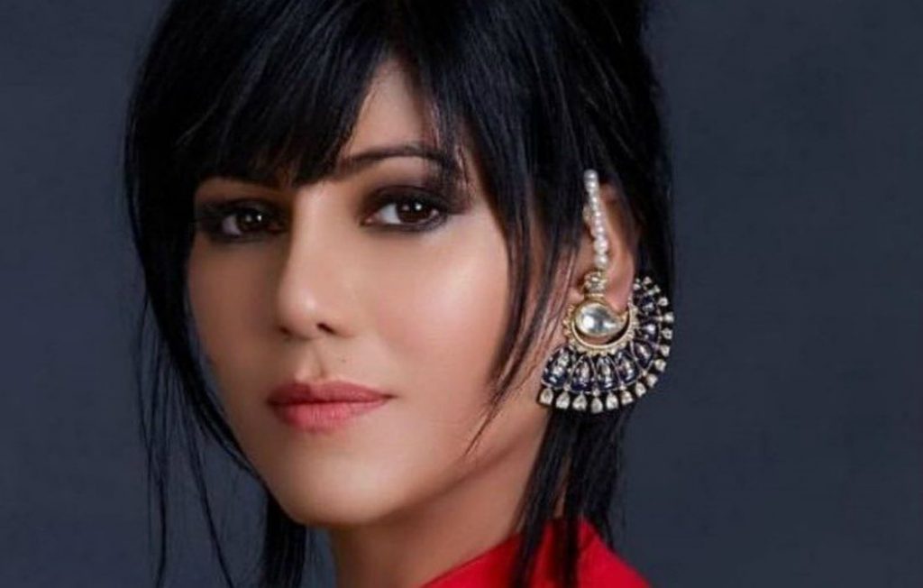 Warda Nadiadwala Unveils Yeh Zindagi