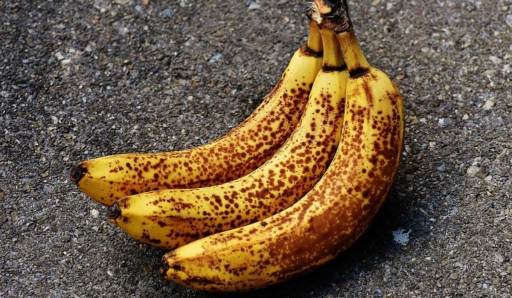 5 Unbelievable Health Benefits of Dark Spotted Bananas