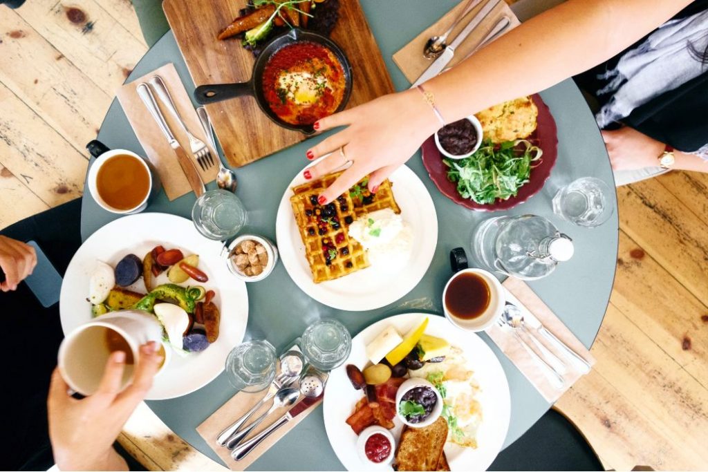 7 Dos And Don'ts To Follow Before And After Dinner From Tonight