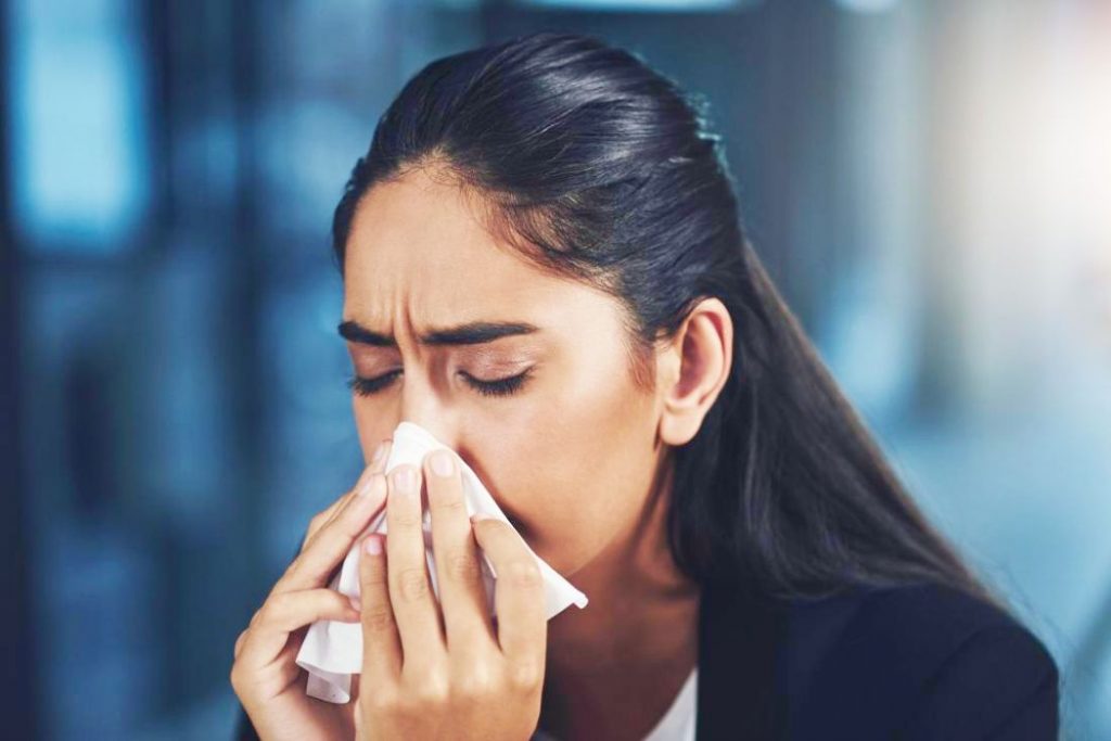 5 Most Effective Home Remedies To Treat Dry Nose This Season