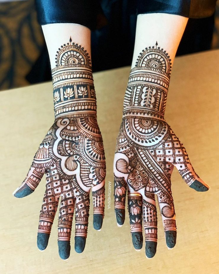 5 Queenly Mehendi Designs Every Woman Should Try This Year