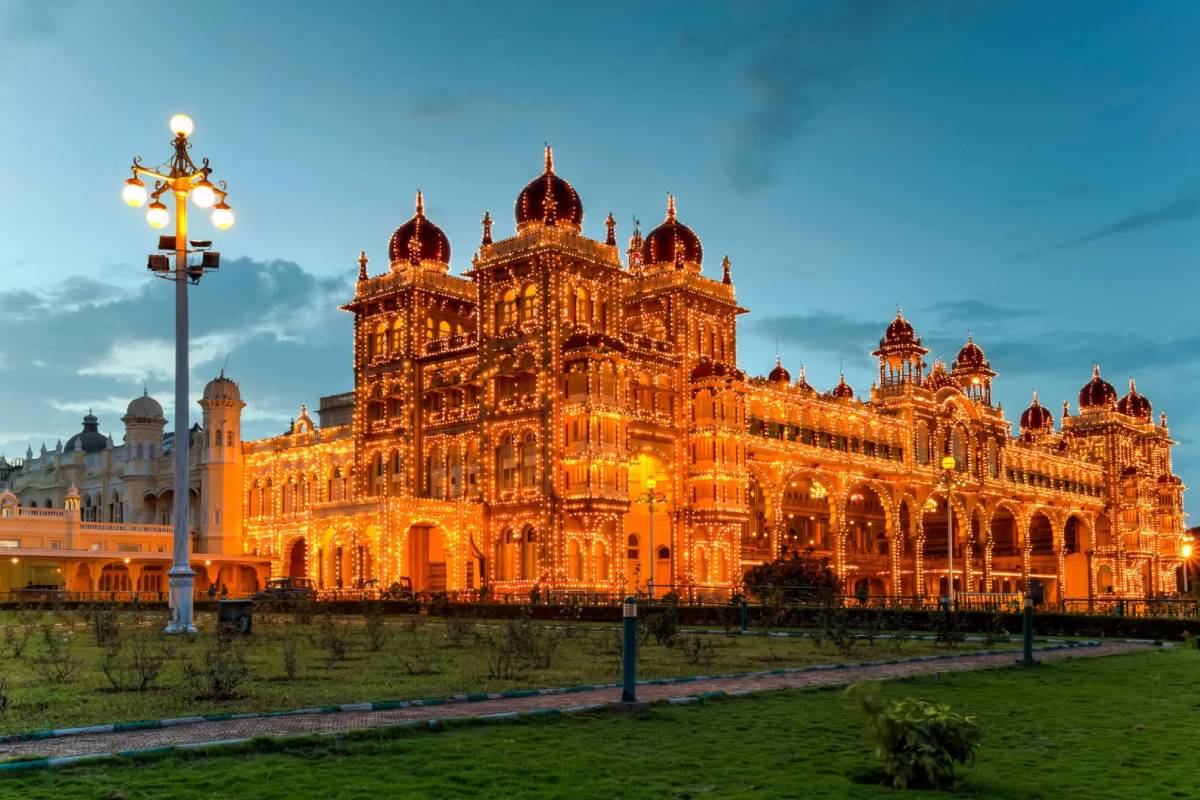 Mysore Travel Guide 2026: Discover the Palaces, Royal Heritage and ...